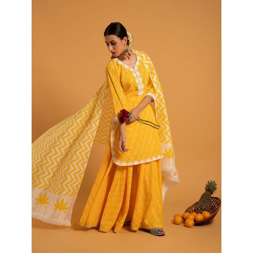 Maison Shefali Mandakini Haldi Kuri and Skirt with Dupatta (Set of 3) – Nykaa Fashion