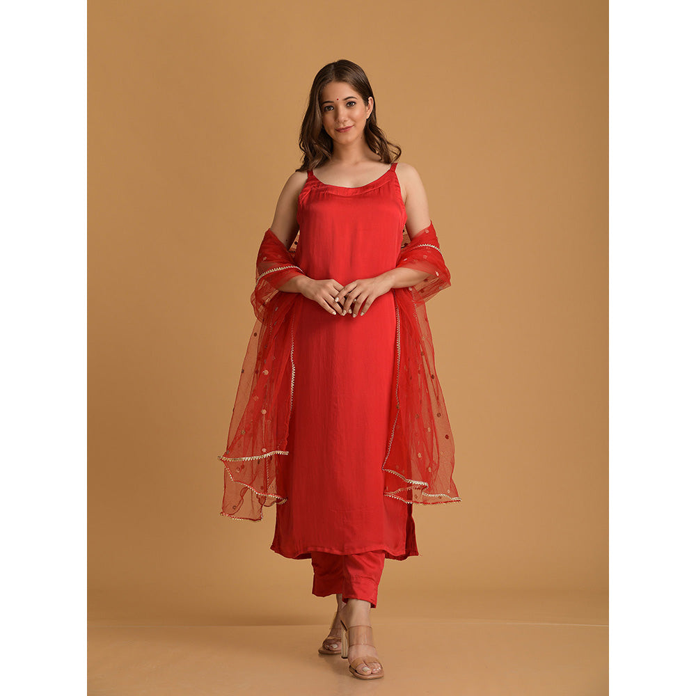 DIMPLE DESIGN STUDIO Red Satin Suit (Set of 3) – Nykaa Fashion