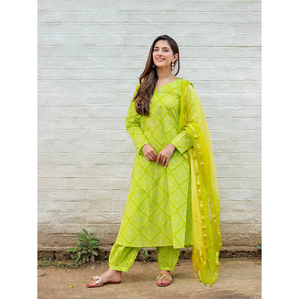 DIMPLE DESIGN STUDIO Lime Green Bandhej Suit (Set of 3) – Nykaa Fashion