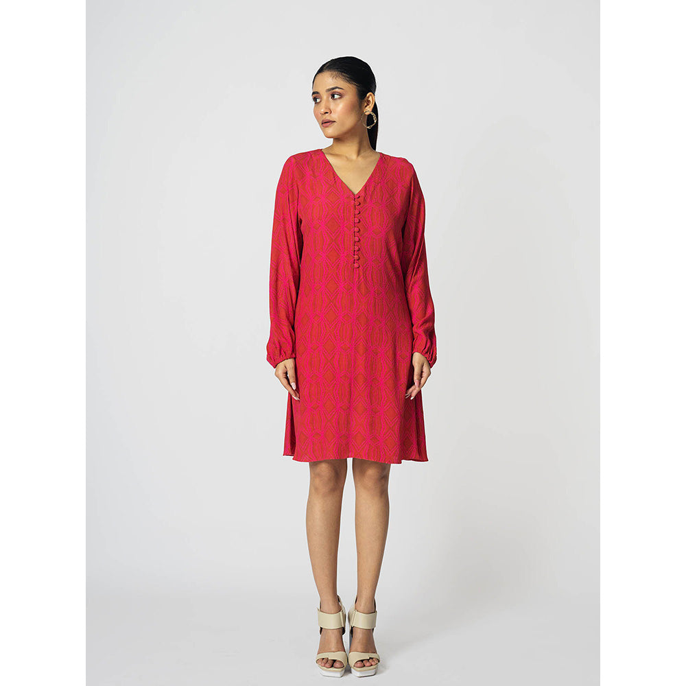 Klad Rhombus Pink V Neck Shift Dress – Nykaa Fashion