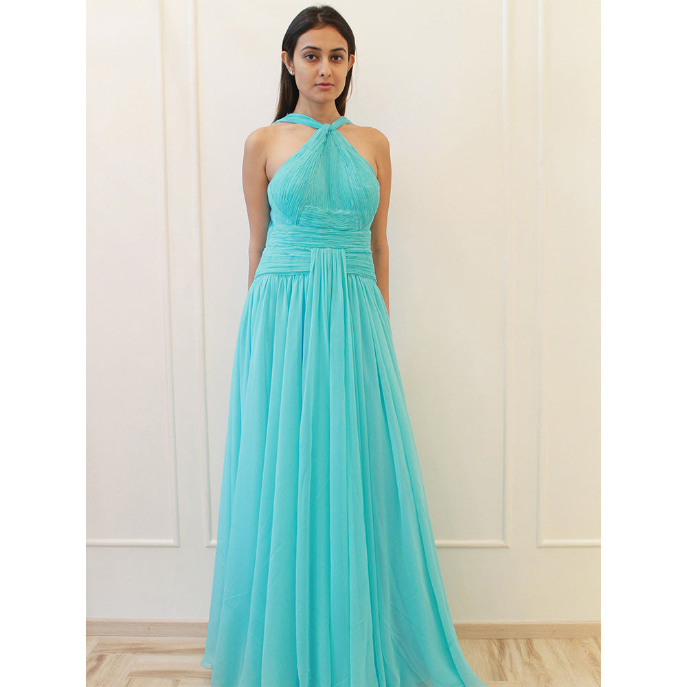 MALIKA GUPTA Jennifer Gown – Nykaa Fashion