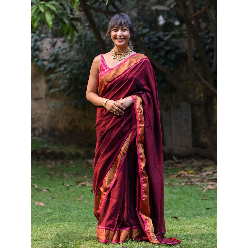 Suta Maroon Solid Woven Design Liva Saree – Nykaa Fashion