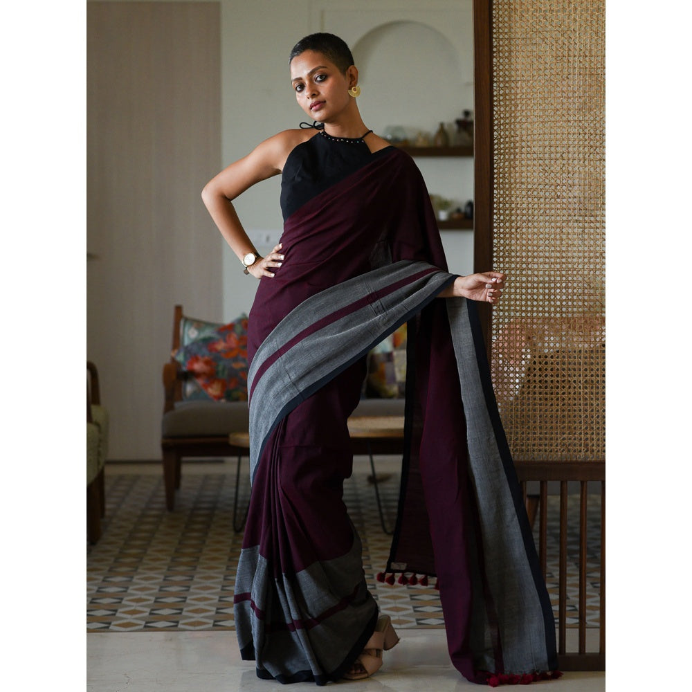 Suta Maroon Cotton Blend Solid Saree – Nykaa Fashion