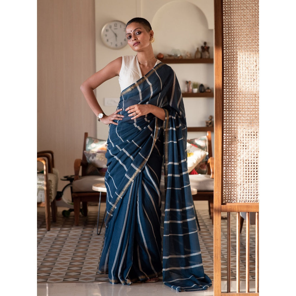 Suta Blue Striped Saree – Nykaa Fashion