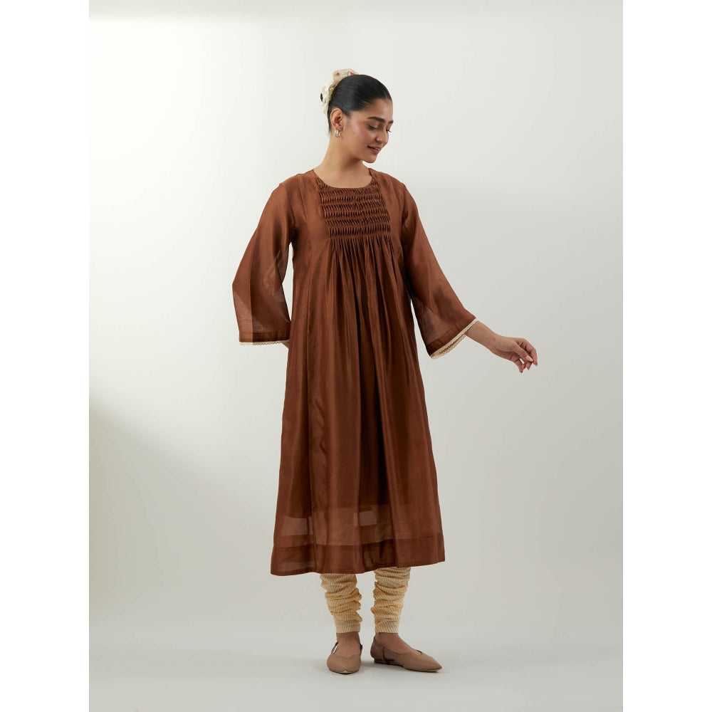Vinusto Brown Pin Tuck Kurta with Slip and Churidar – Nykaa Fashion
