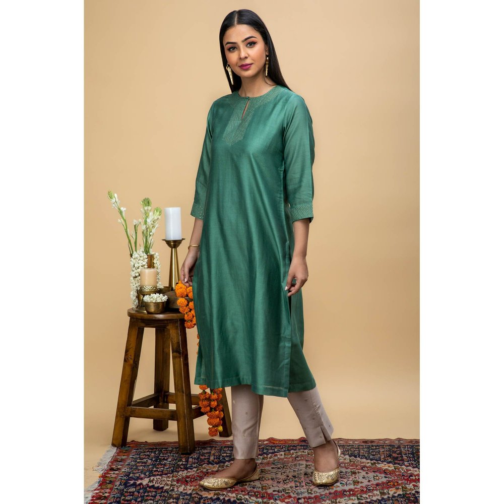 Smriti Gupta Green Hand Embroidered Kurta – Nykaa Fashion
